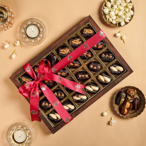 Assorted Stuffed Dates Tray 24 Pcs